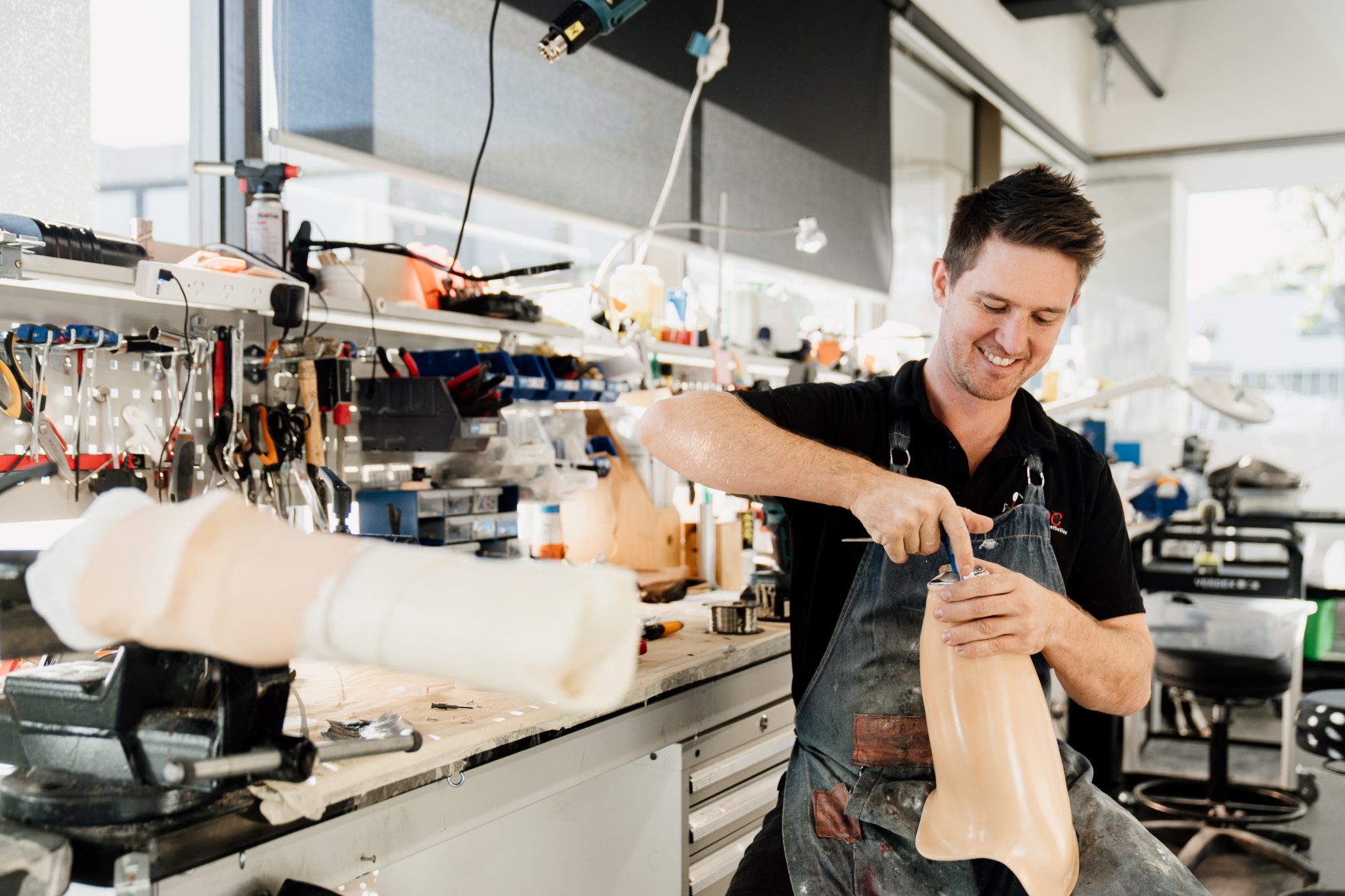 Types of Prosthetic Legs | ForMotion Clinics